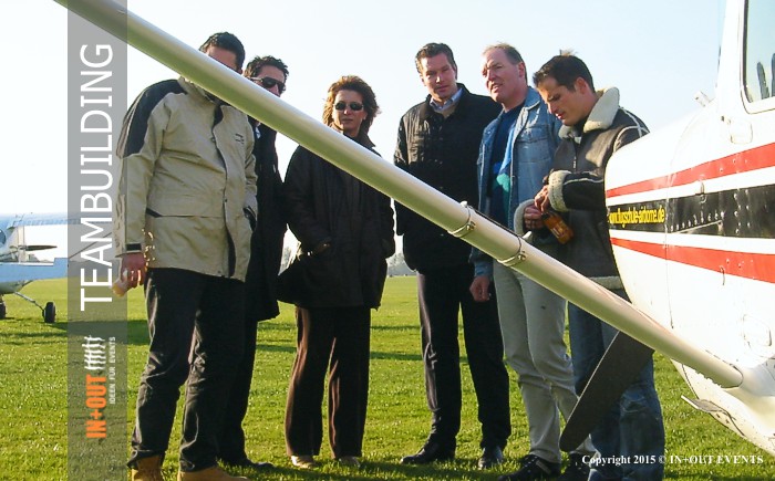 FLUGSCHULE • Teambuilding • Team Event Ideen • IN+OUT EVENTS